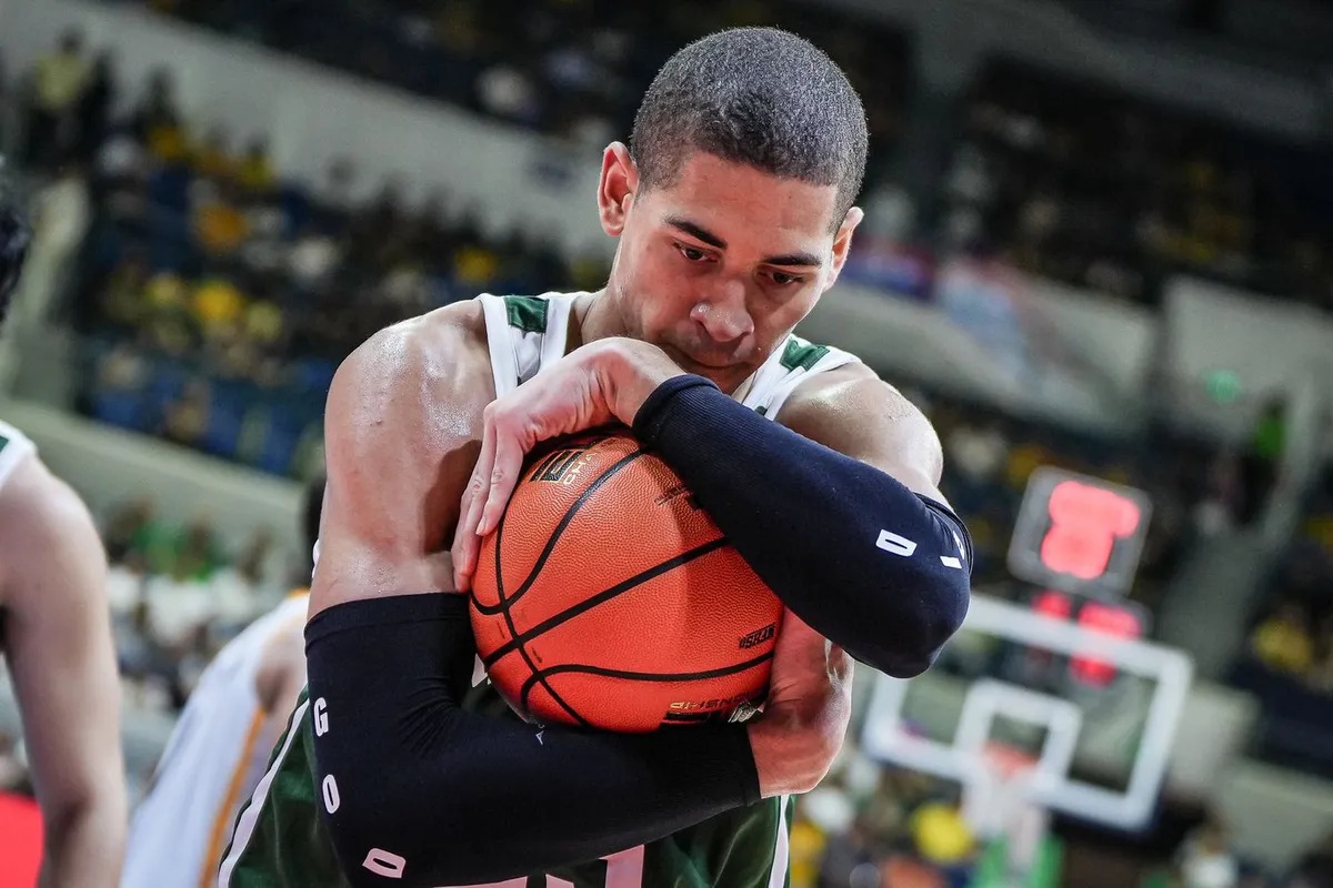 More than hoops: Mike Phillips dedicates performance to late La Salle ...