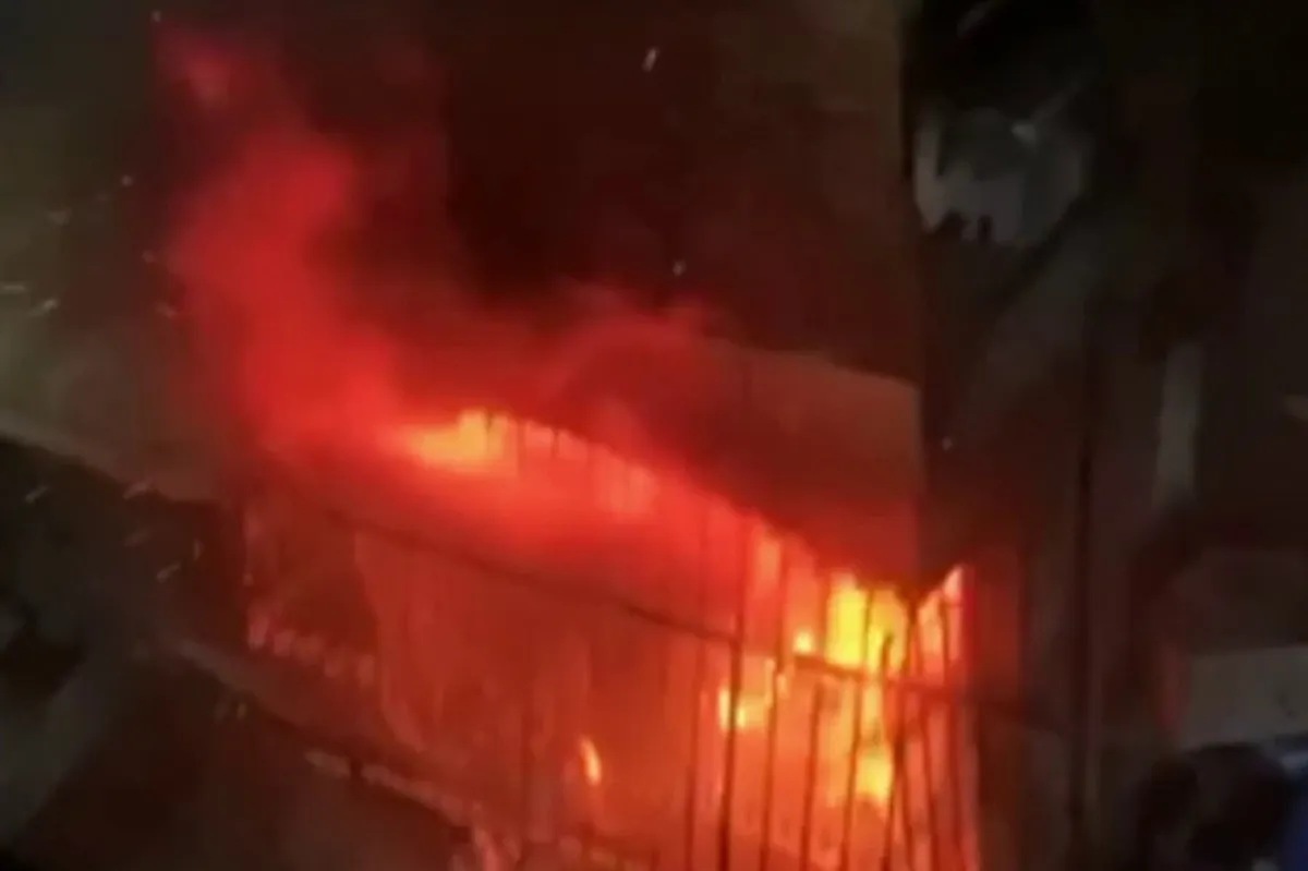 6 patay sa sunog sa Maynila dahil umano sa pumutok na bombilya | ABS ...