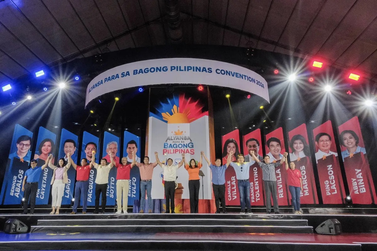 Reelectionists, returnees banner Marcos Jr senatorial slate | ABS-CBN News