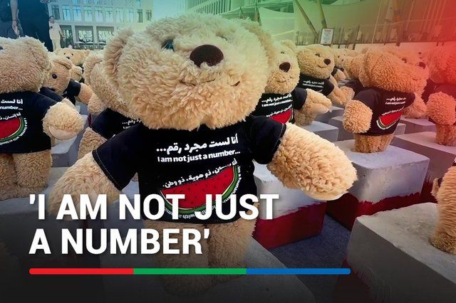 Thousands of teddy bears displayed in Qatar pay tribute to children ...