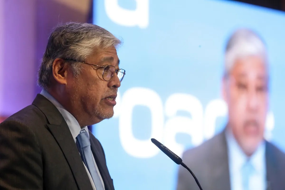 DFA chief seeks adherence to int'l law, peaceful resolution of ...