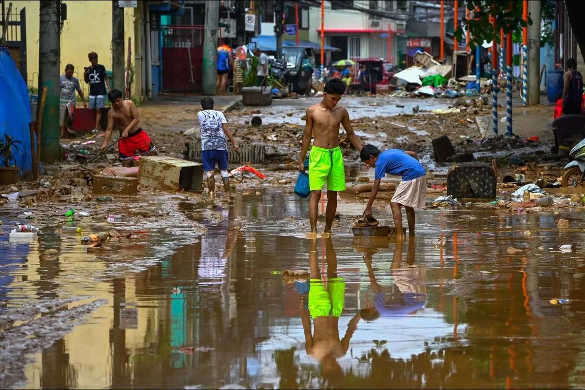 Overpopulation, poor urban development, garbage blamed for NCR floods ...