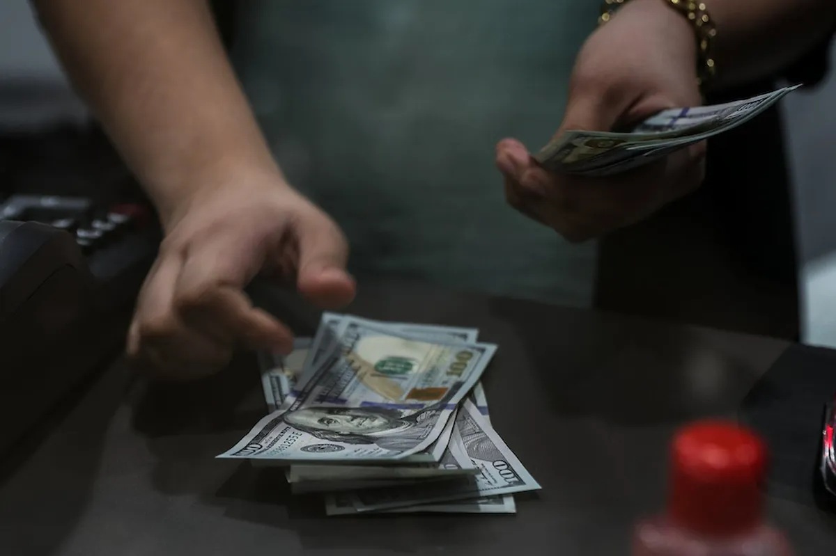 Bangko Sentral sees higher BOP surplus for 2024, 2025 | ABS-CBN News Bangko Sentral sees higher BOP surplus for 2024, 2025 | ABS-CBN News