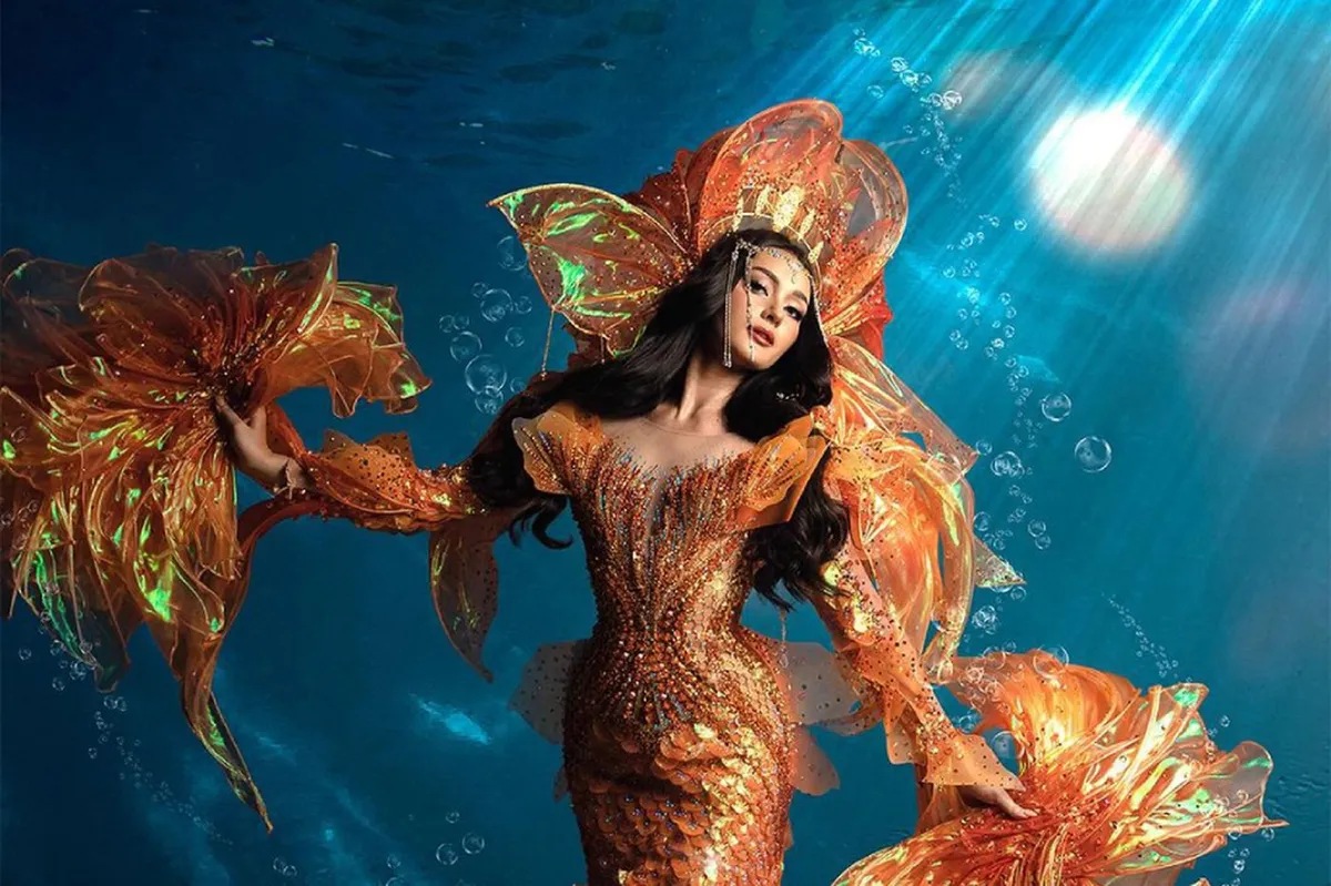 LOOK: Ahtisa Manalo as Dyesebel in Miss Cosmo national costume ...