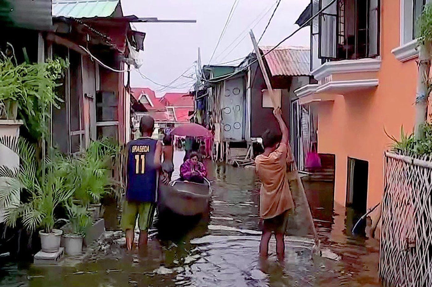 11 villages in Macabebe, Pampanga experience flooding due to incessant rains | ABS-CBN News
