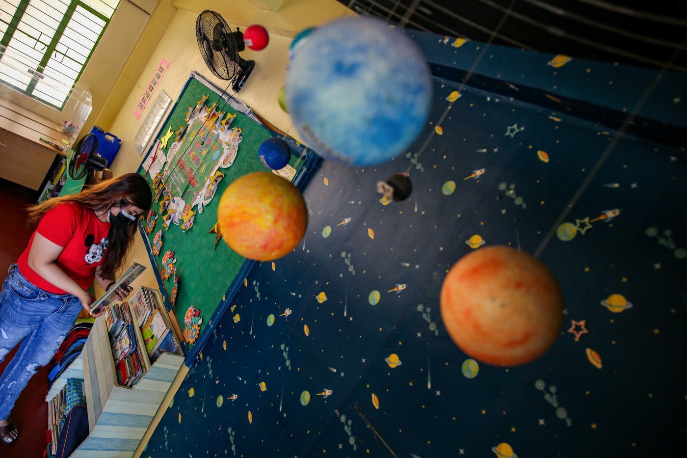 DepEd to review ban on classroom decor | ABS-CBN News