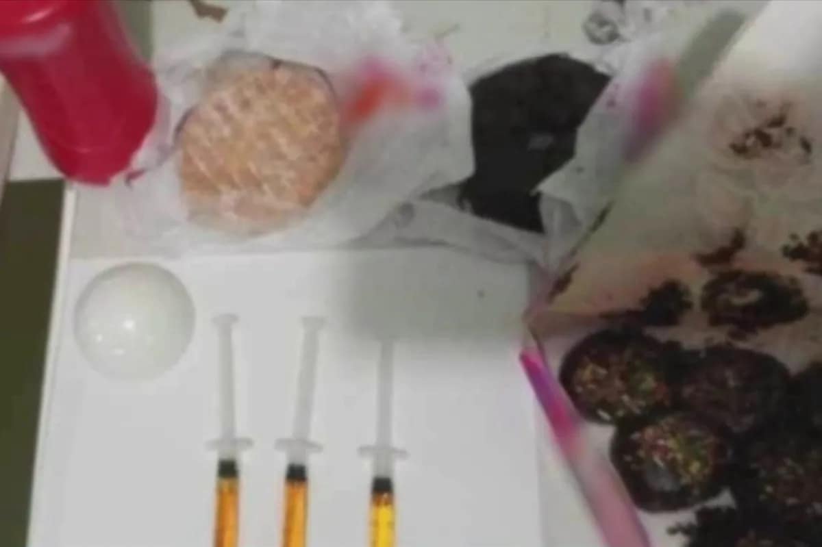 Jail guard na nagtangkang magpuslit umano ng marijuana oil timbog sa ... Jail guard na nagtangkang magpuslit umano ng marijuana oil timbog sa ...