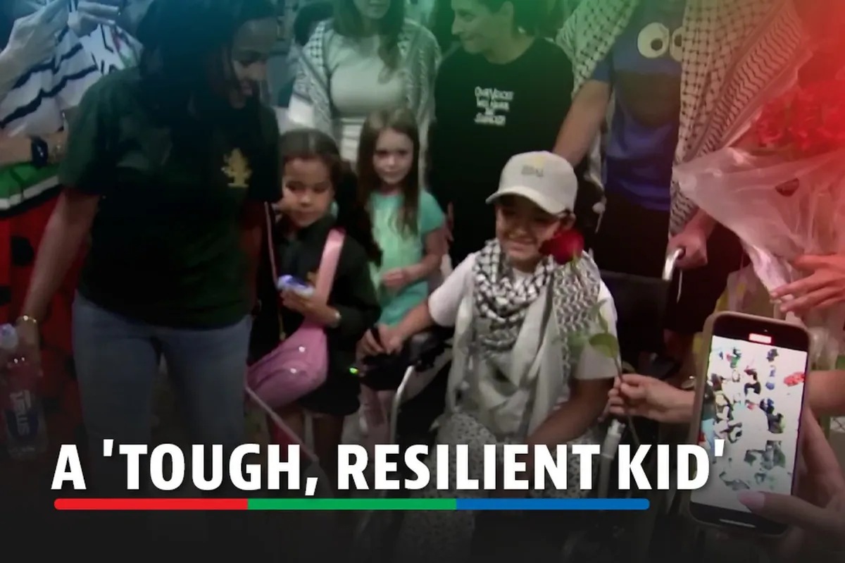 10-year-old Palestinian amputee arrives in the US for prosthetic care ...