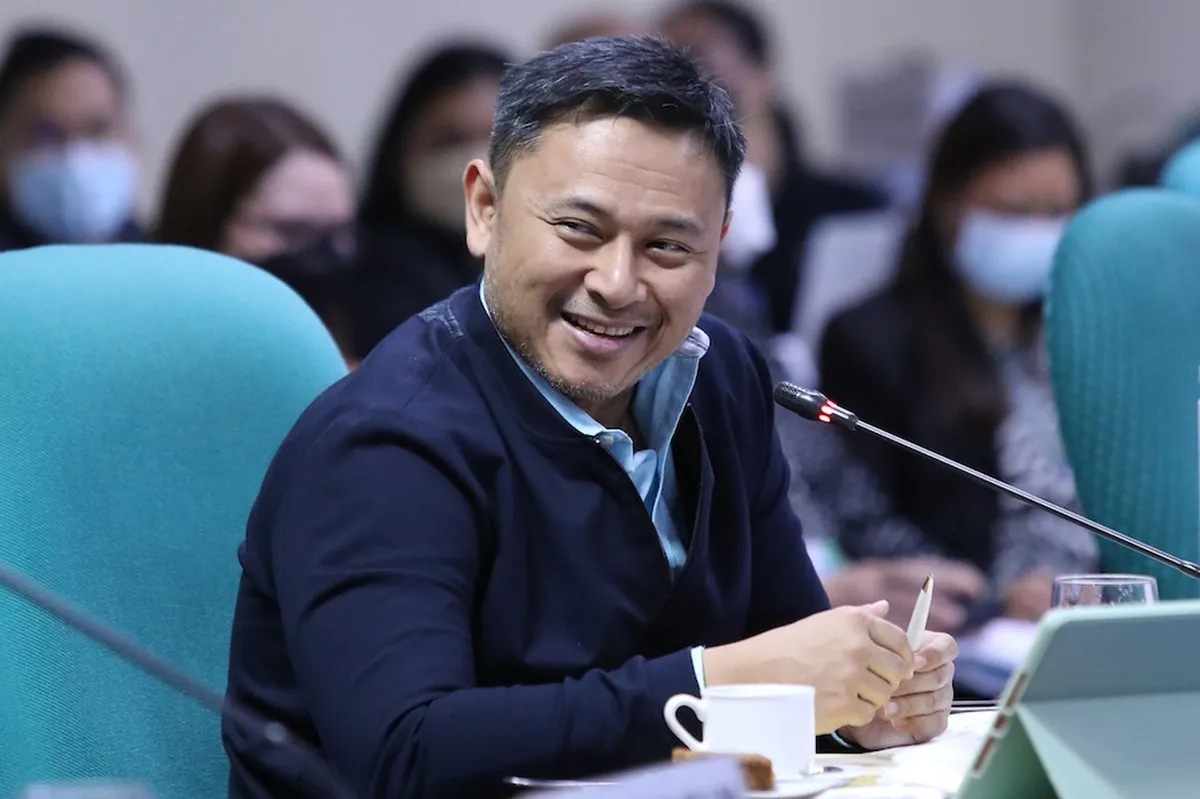 New DepEd chief Angara formally resigns from Senate | ABS-CBN News