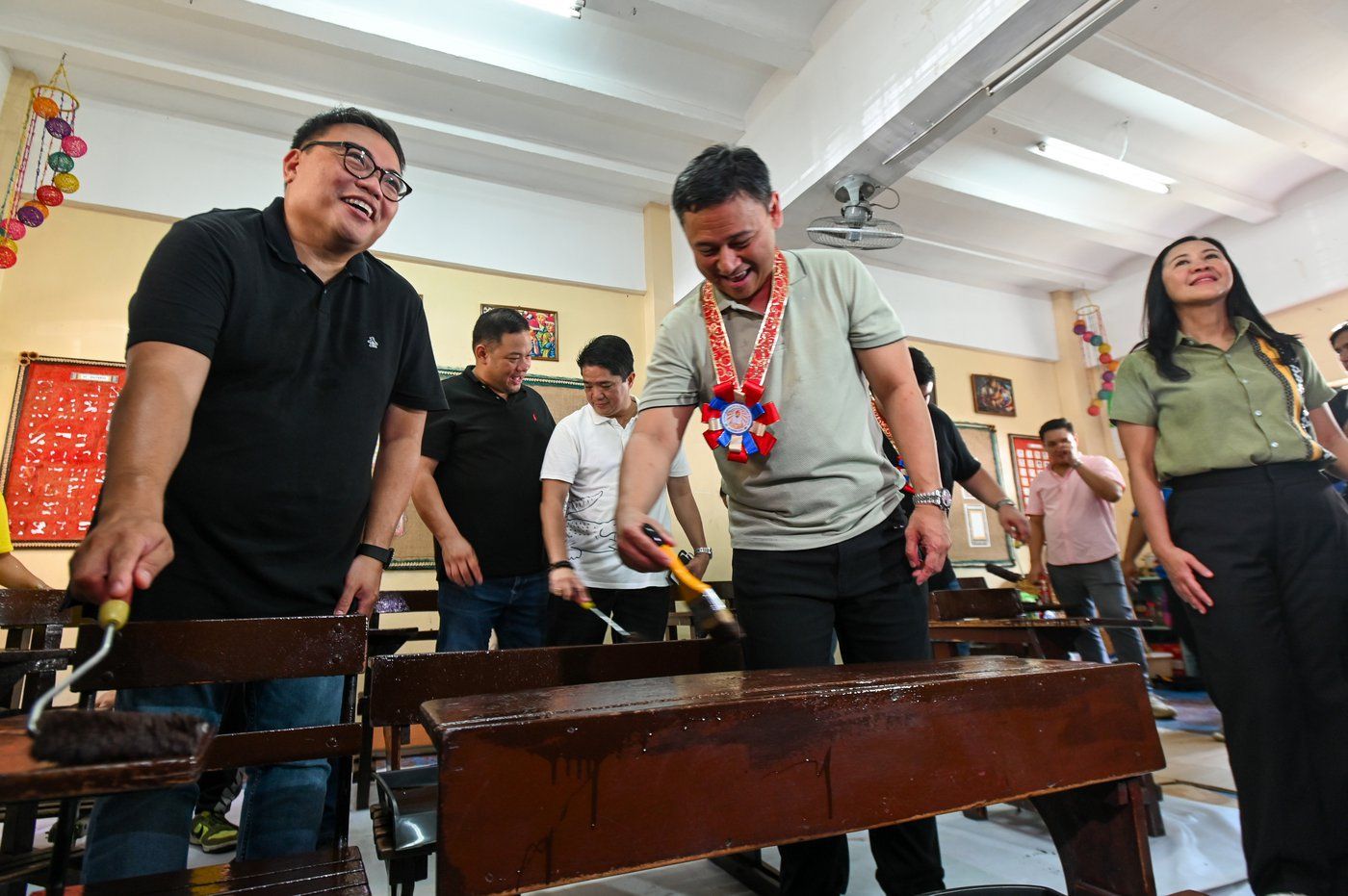 PHOTO: DepEd sec joins Brigada Eskwela | ABS-CBN News
