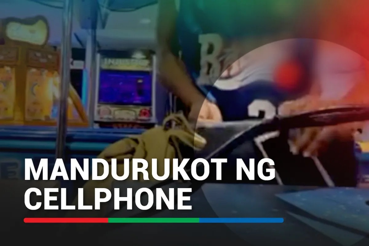 Tangkang pagtangay sa cellphone sa mall, sapul sa video | ABS-CBN News Tangkang pagtangay sa cellphone sa mall, sapul sa video | ABS-CBN News