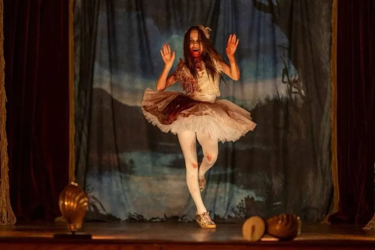 Alisha Weir’s ballerina vampire loves a delicious bloodbath in 'Abigail ...