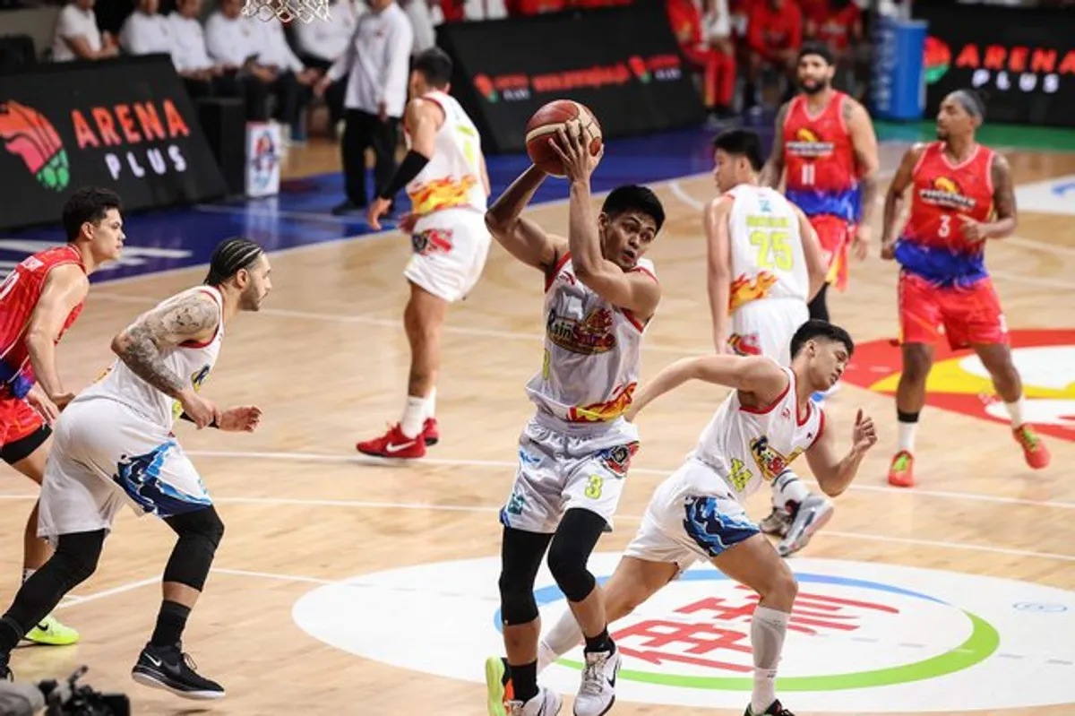 PBA: Rain or Shine gets back on track, keeps Phoenix winless | ABS-CBN ...