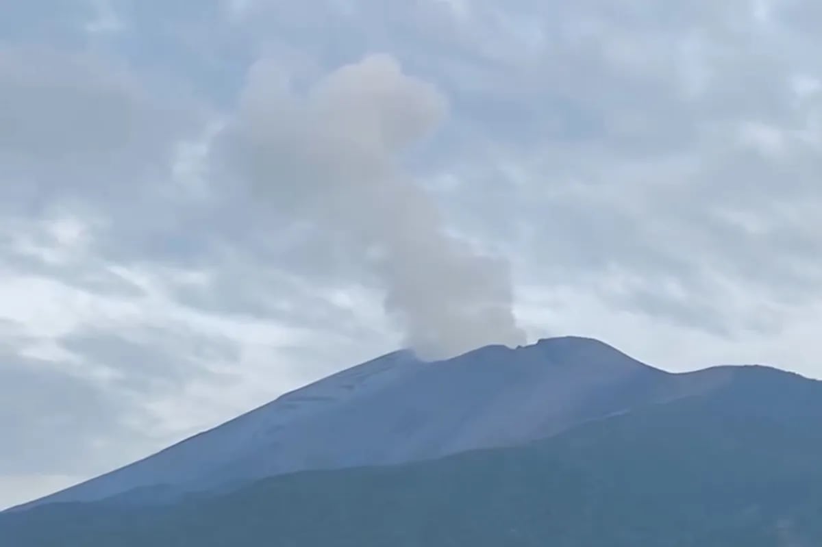 Kanlaon volcano edifice swells; 'increased chances' of eruptive ...