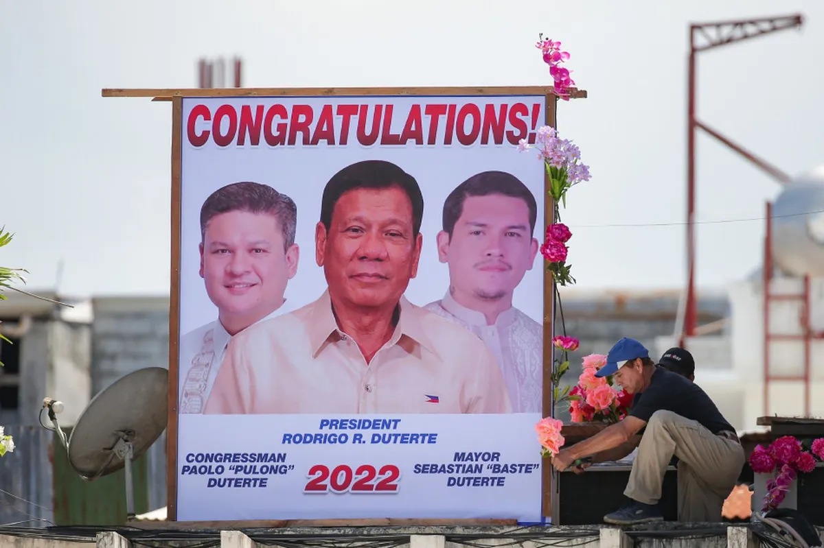 Rodrigo Duterte, 2 anak tatakbong senador sa 2025: Sara | ABS-CBN News