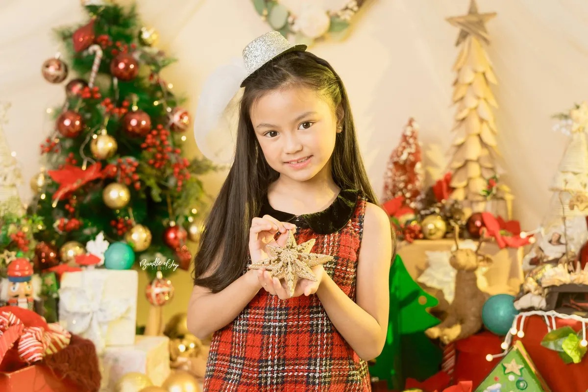 IMOGEN Releases Advanced Holiday Cheers on “Merry Christmas 2 U” | ABS ...