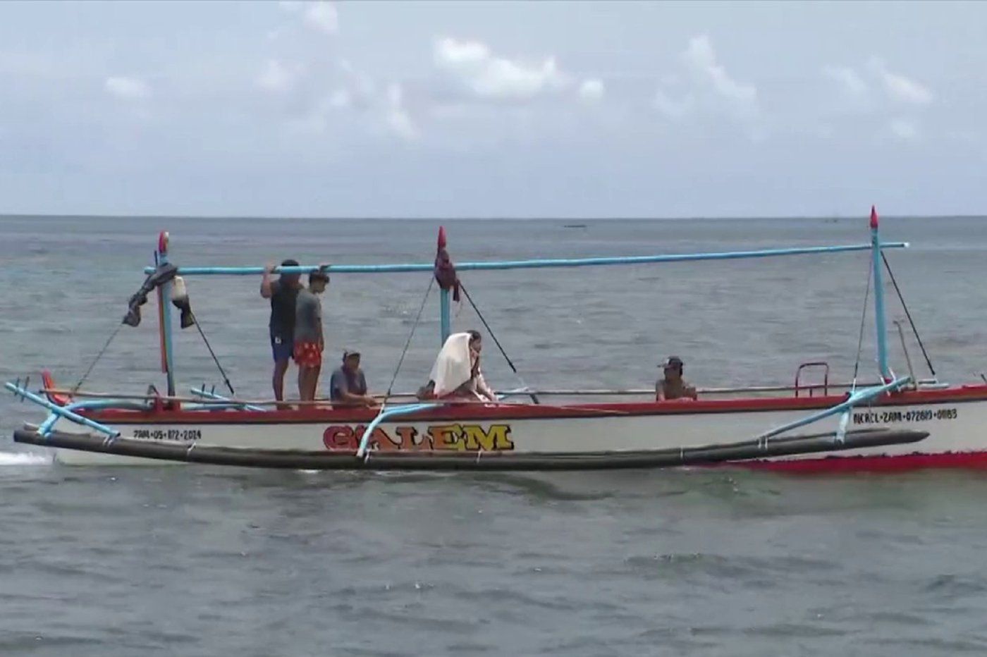 Ilang mangingisda sa Masinloc 'di muna pumapalaot dahil sa China | ABS ...