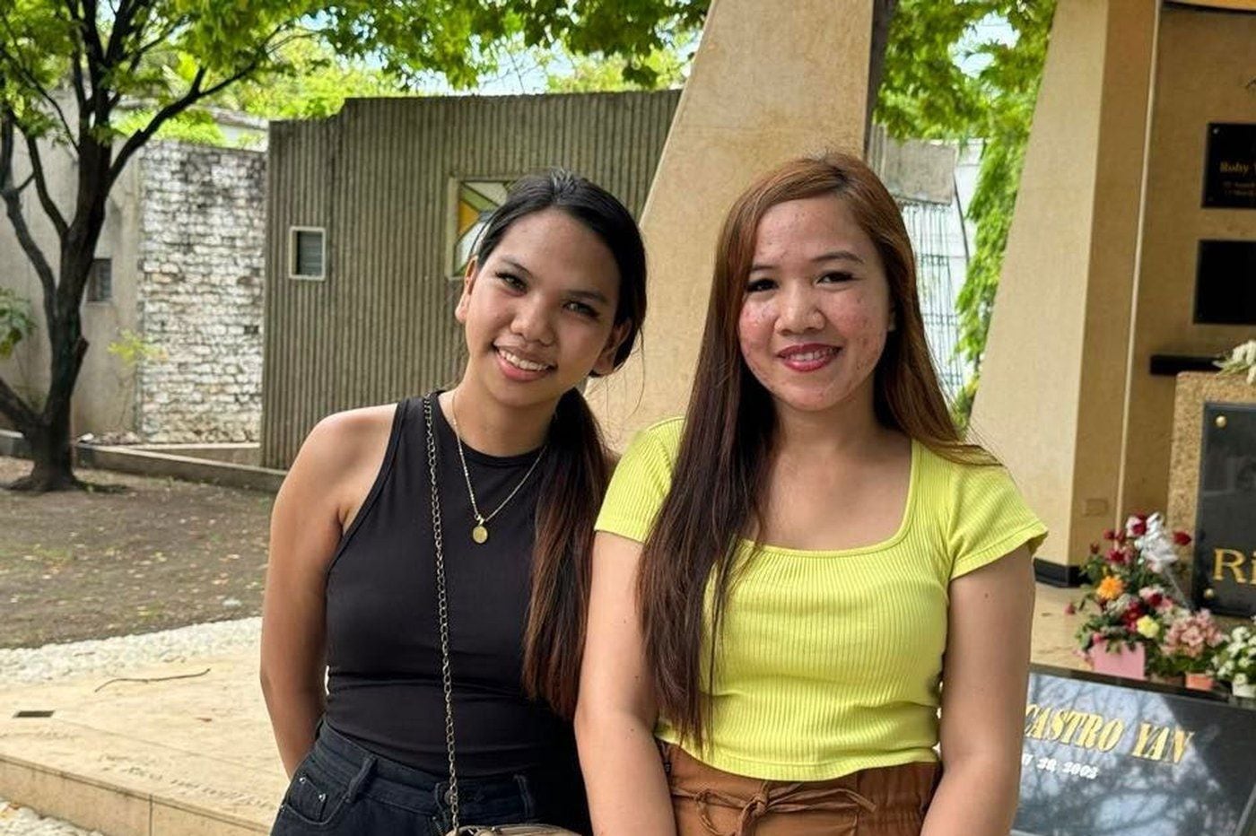 Dedicated fans of Rico Yan pay tribute at his tomb 22 years after his ...