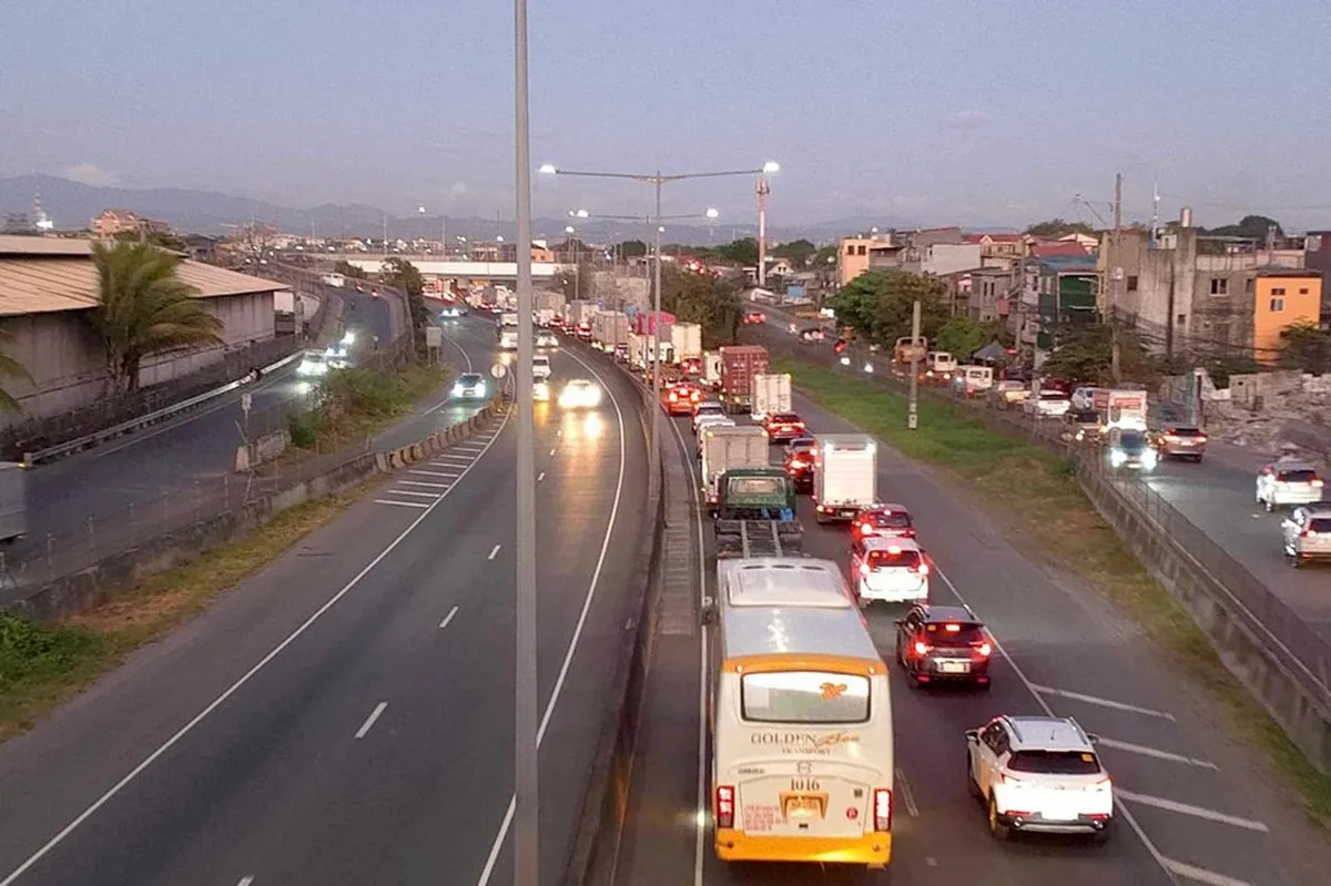 Road repairs cause severe traffic congestion in Metro Manila | ABS-CBN News