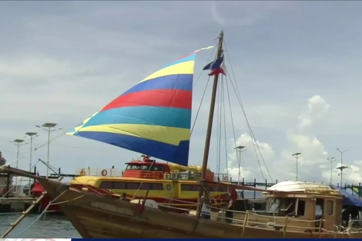 Ilang mangingisda sa Pag-asa Island 'di matitinag sa bantang pag-aresto ... Ilang mangingisda sa Pag-asa Island 'di matitinag sa bantang pag-aresto ...