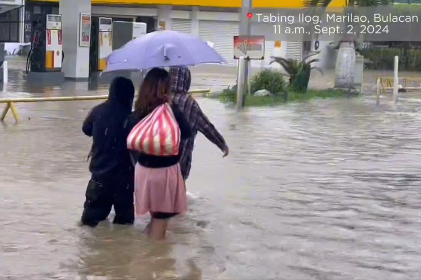 Houses submerged, roads impassable in parts of Marilao | ABS-CBN News