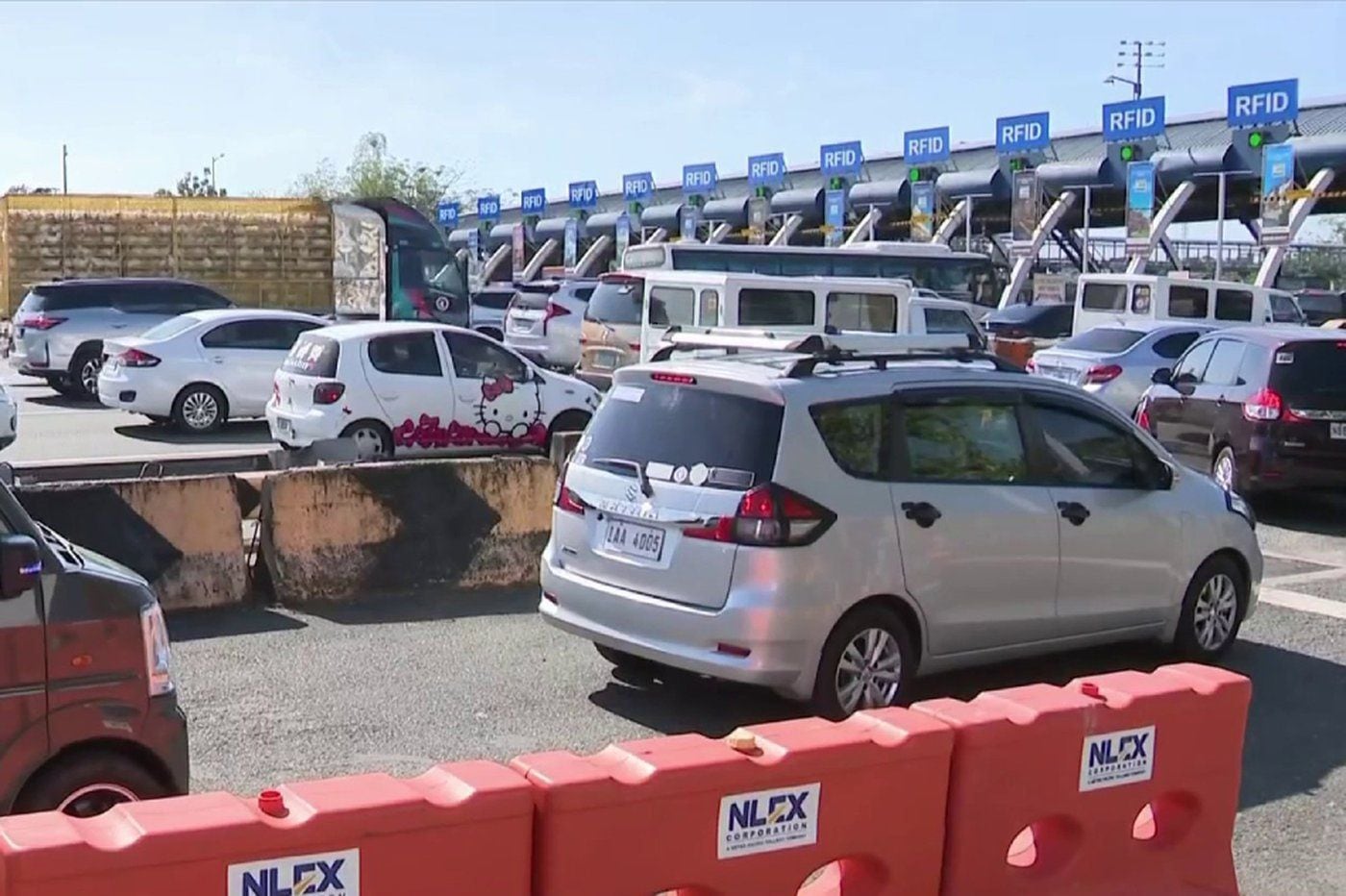 Mga sasakyang pabalik ng Maynila, dumarami na sa NLEX, SLEX | ABS-CBN News