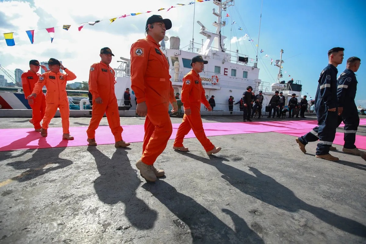 Philippine Coast Guard's Chinese auxiliary personnel draw flak | ABS-CBN News