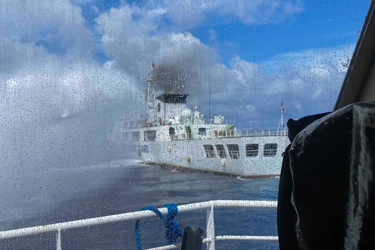 PHOTO: Chinese Coast Guard fires water cannon against BFAR ship | ABS ...