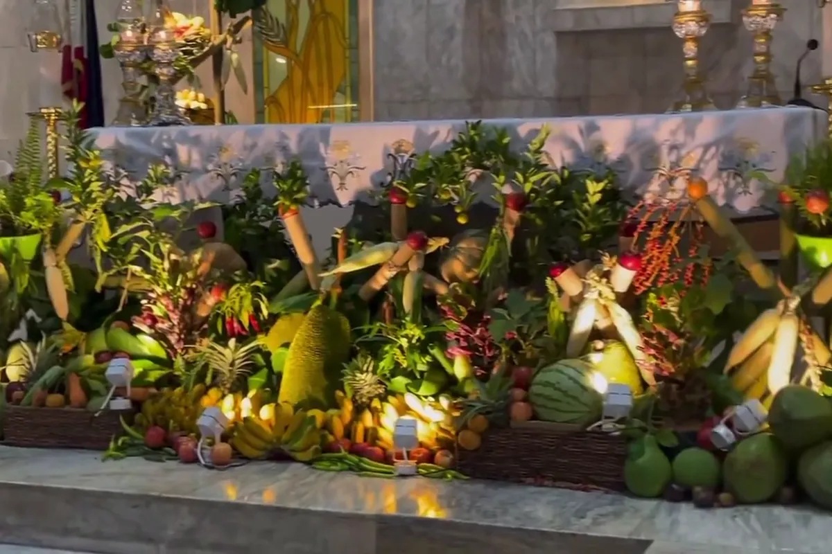Altar ng simbahan sa QC, hitik sa prutas at gulay | ABS-CBN Lifestyle