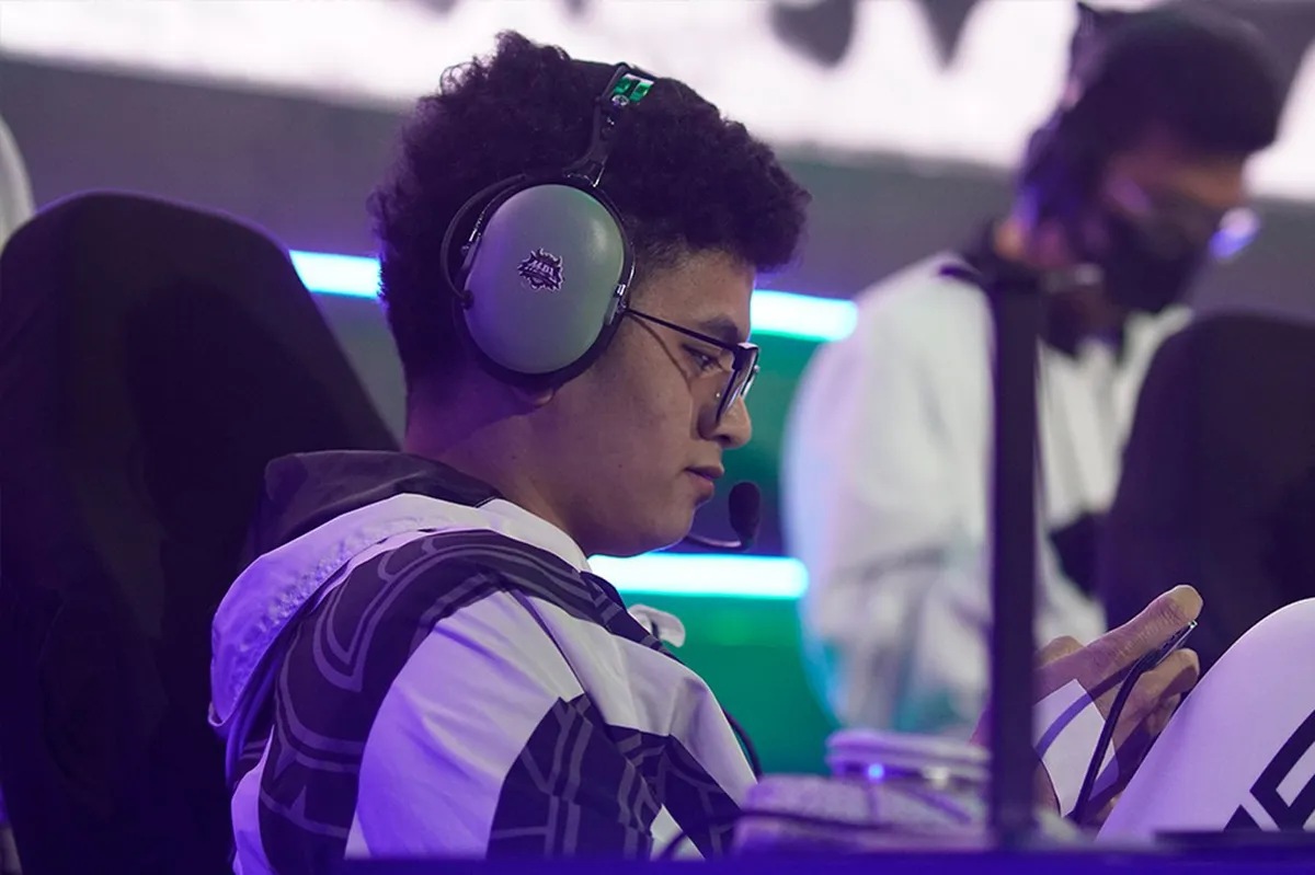 MPL Season 14: Omega spoils Dlar's PH comeback, stretches win streak to ...