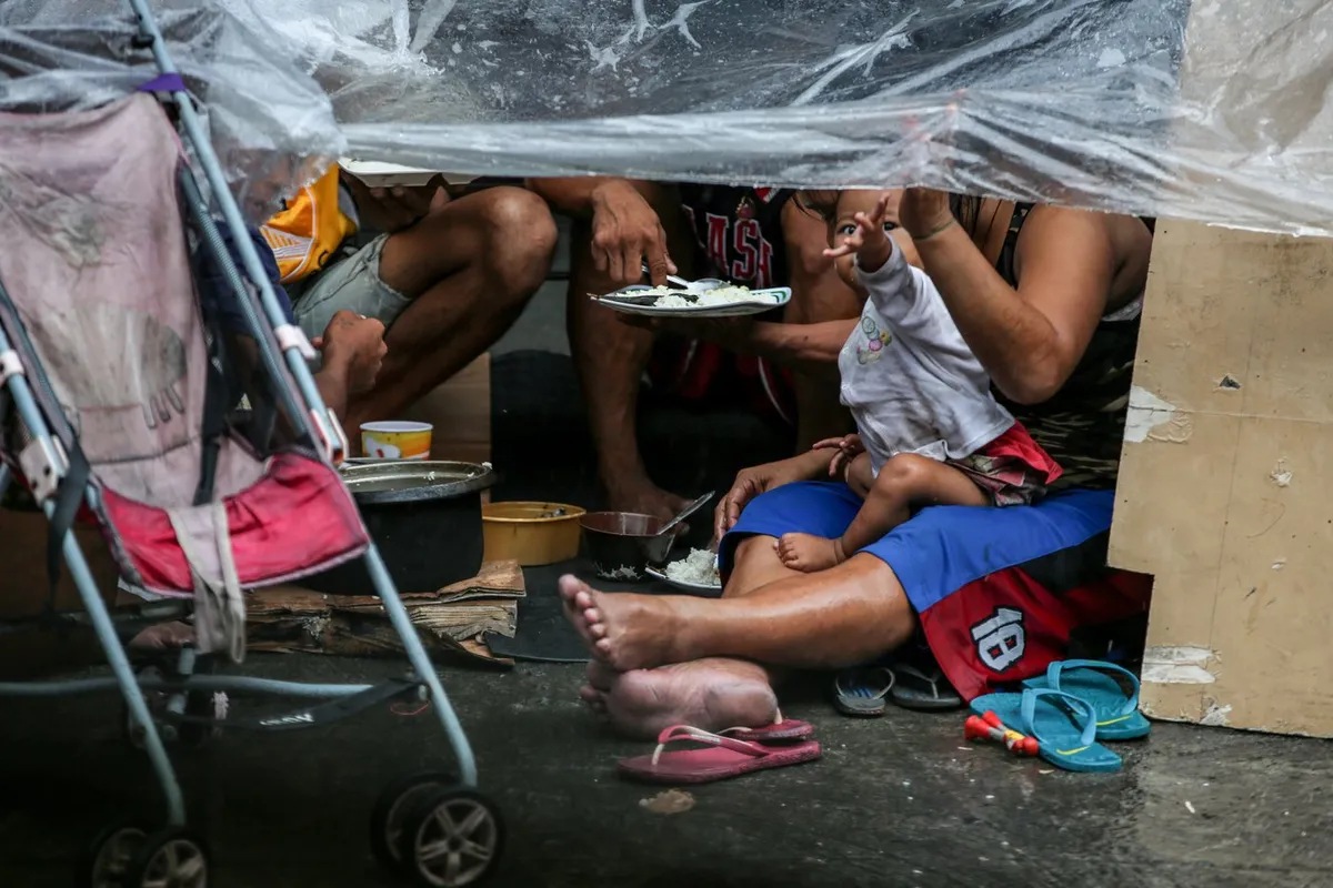 'Kalokohan iyun': Pangilinan slams NEDA’S P64/day food-poor threshold ...