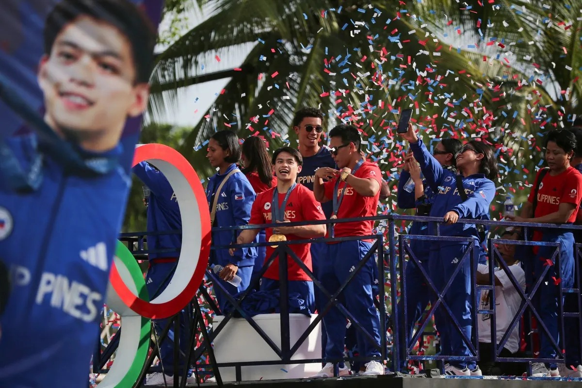 Heroes’ Welcome: Yulo, Petecio, Villegas, PH Olympians celebrated in ...
