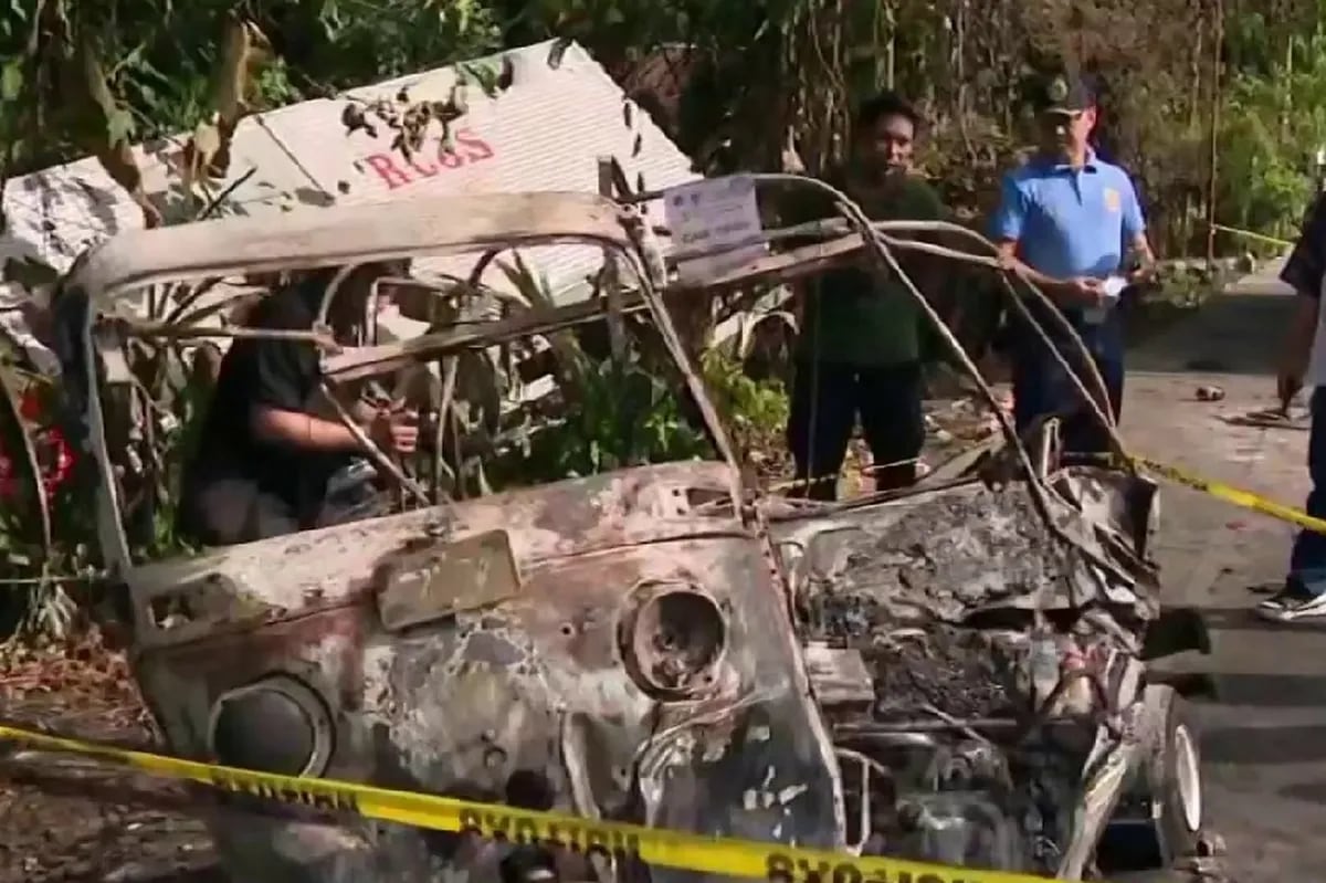 Mag-inang namatay sa sunog, magkayakap nang matagpuan | ABS-CBN News Mag-inang namatay sa sunog, magkayakap nang matagpuan | ABS-CBN News