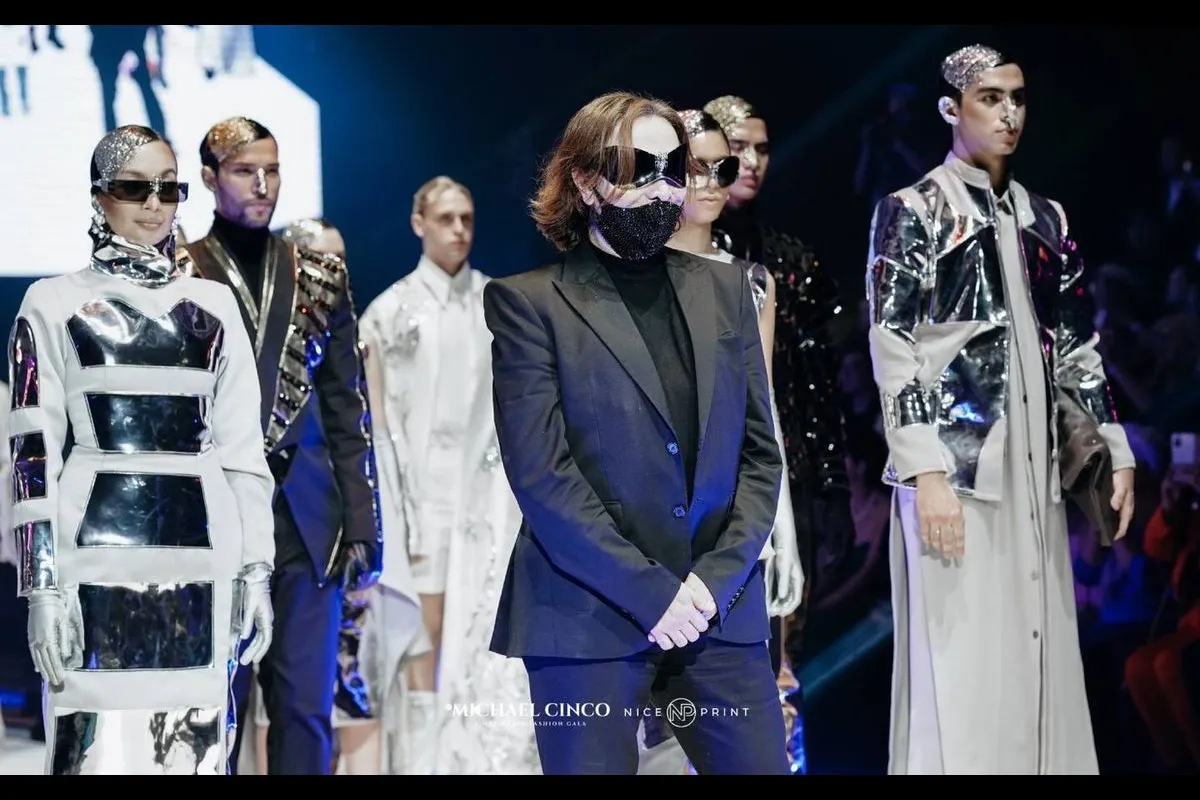 Michael Cinco Takes Over The Metaverse And Launches First Couture RTW ...