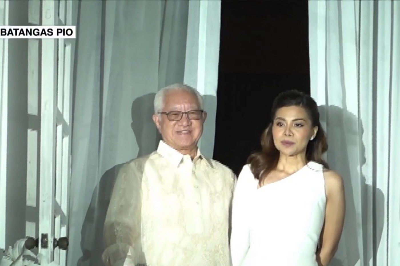 Batangas governor Mandanas weds younger lawyer | ABS-CBN News