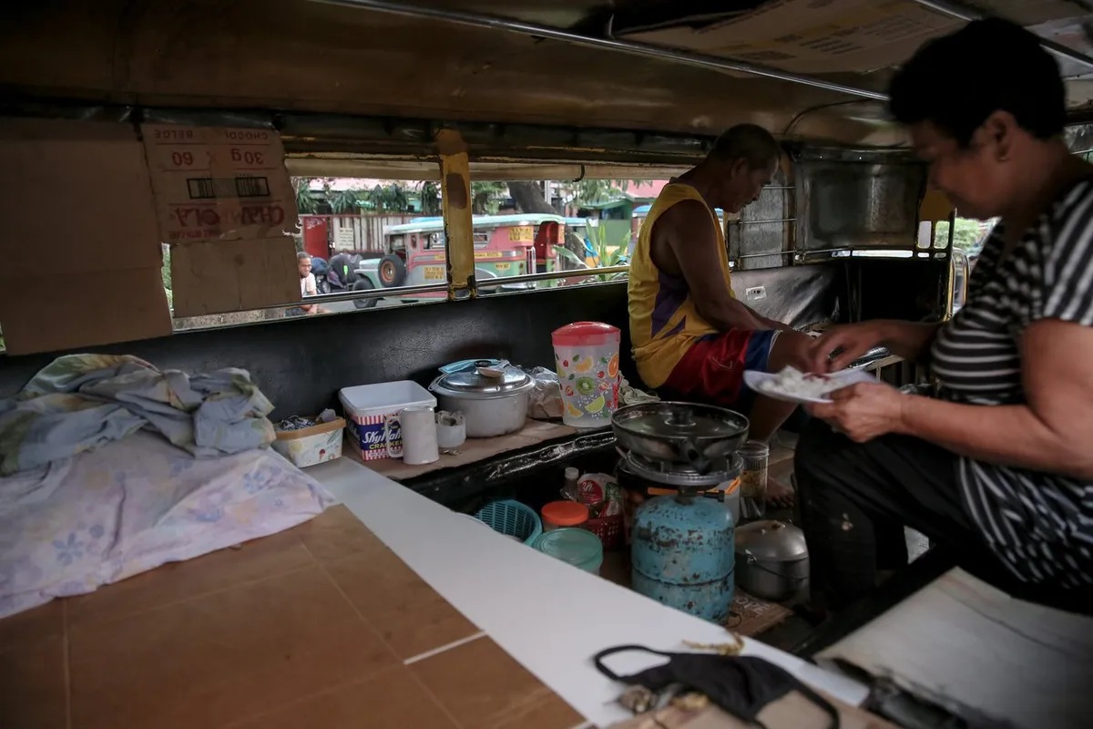 Marcos orders reorganization of anti-hunger task force | ABS-CBN News