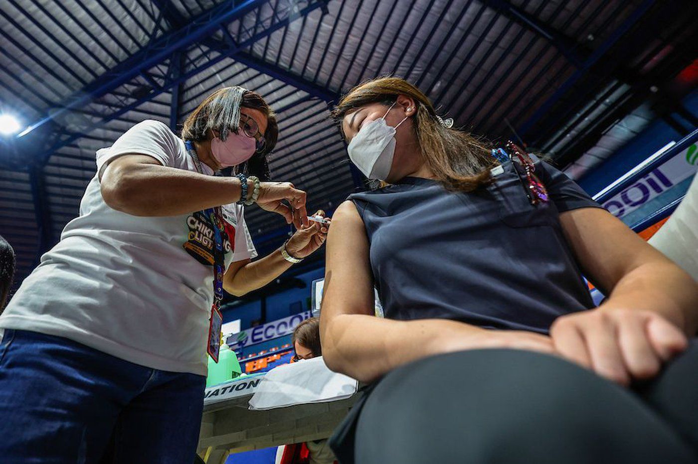 Philippines needs new COVID vaccines as FLiRT variants spread: DOH ...