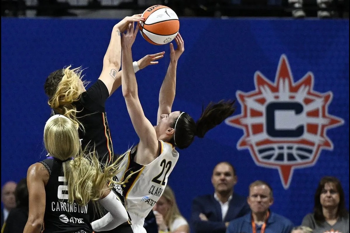 Caitlin Clark finishes with 20 points and 10 turnovers as Fever fall to Connecticut in WNBA ...