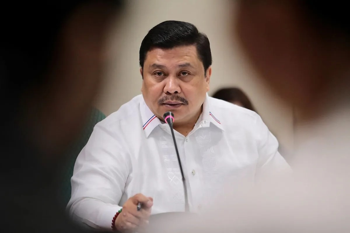 Jinggoy, ex-PDEA agent clash over 'convict' remark | ABS-CBN News Jinggoy, ex-PDEA agent clash over 'convict' remark | ABS-CBN News