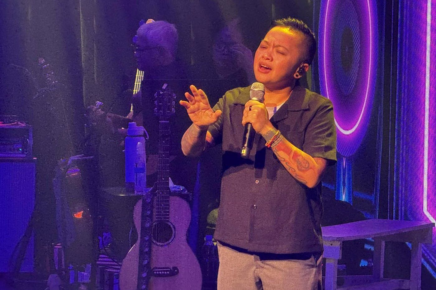 Ice Seguerra surprises in 'Videoke Hits' concert | ABS-CBN Entertainment
