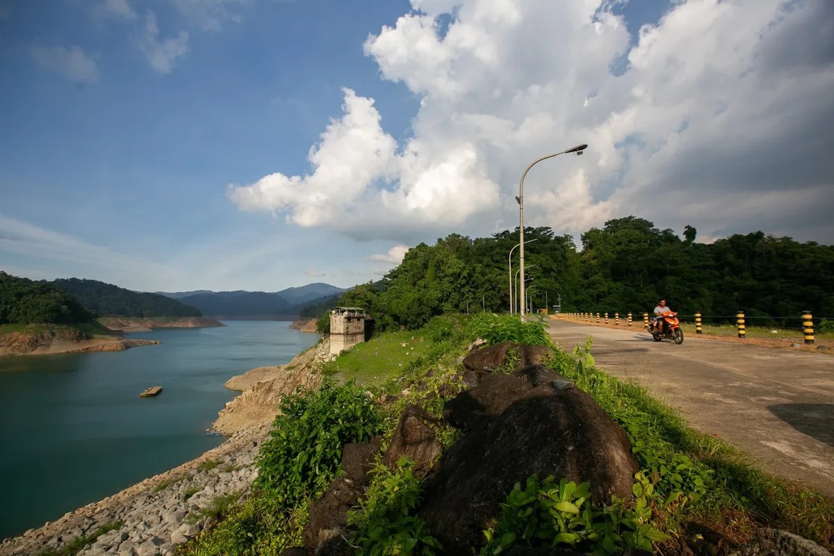 Angat Dam water level expected to dip below minimum operating level ...