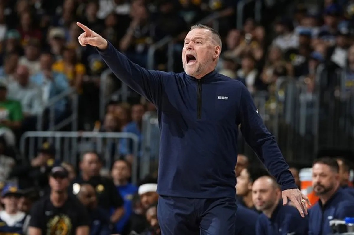 Coach screams at officials as Nuggets frustrated in Game 2 | ABS-CBN Sports