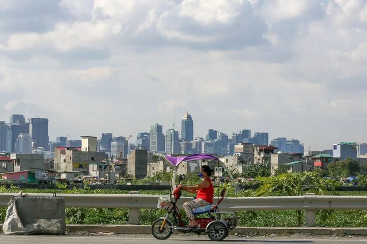 E-bikes, e-trikes bawal nang dumaan sa nat'l roads: MMDA | ABS-CBN News