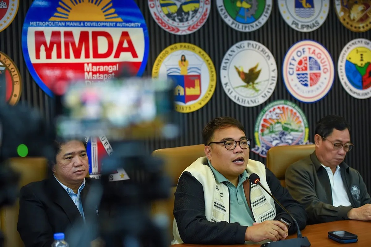 MMDA sacks personnel over alleged involvement with 'colorum' syndicates ...