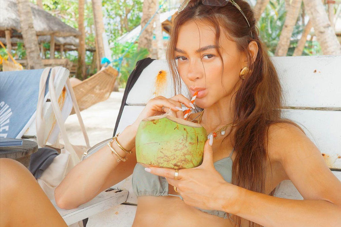 LOOK: Kylie Verzosa flaunts curves in swimsuit photos | ABS-CBN Lifestyle