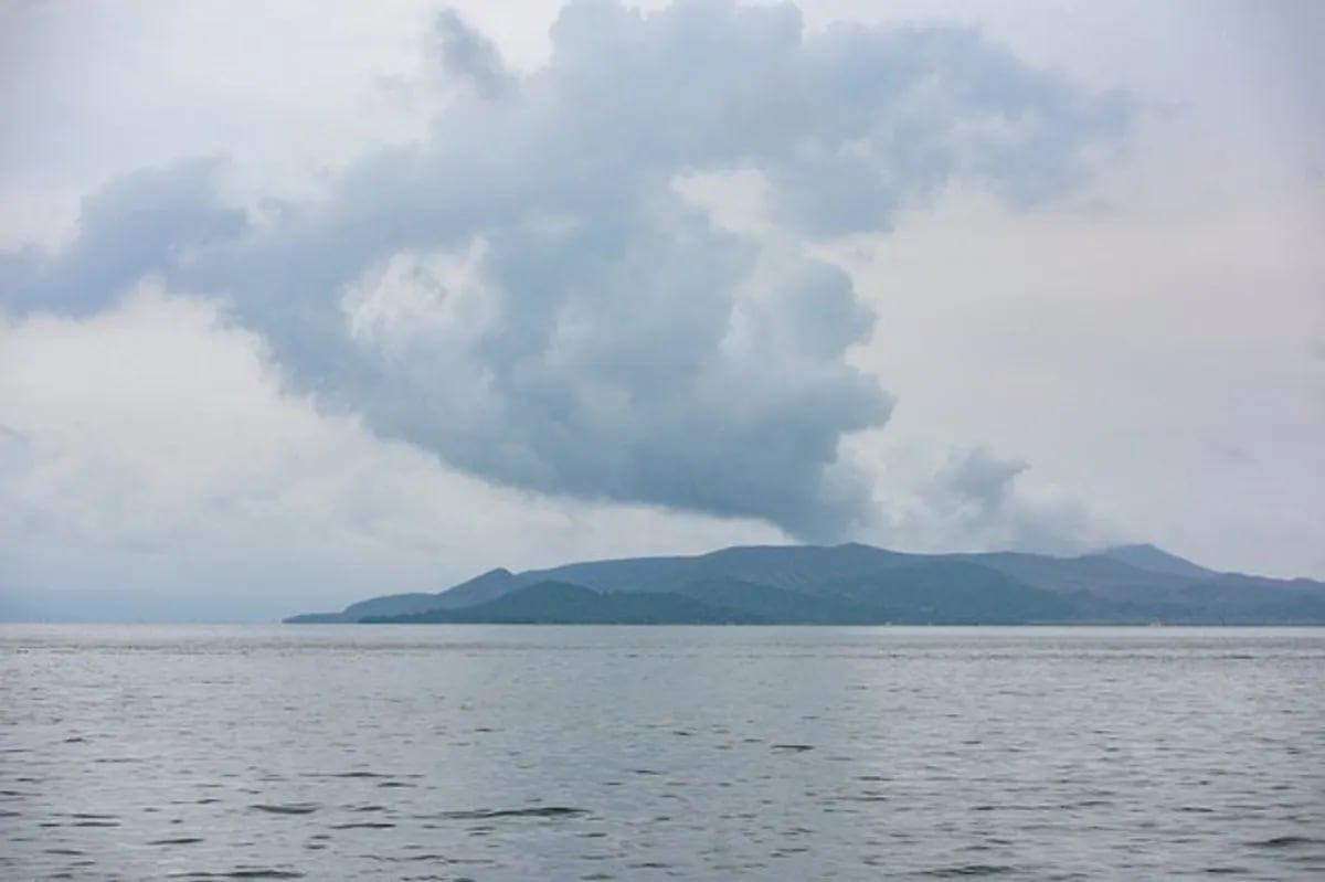 Taal volcano emits 14k tons of sulfur dioxide: Phivolcs | ABS-CBN News