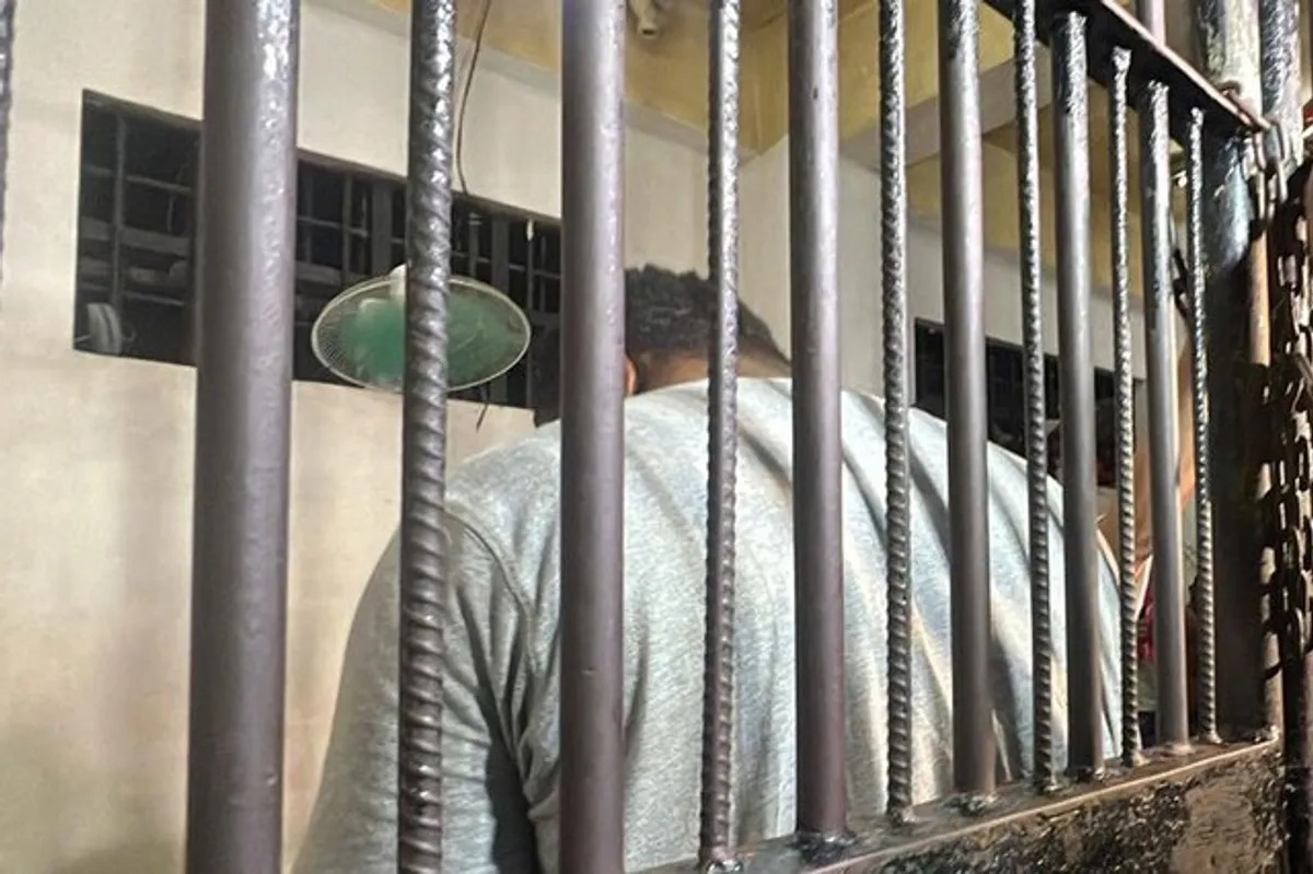 Nigerian na nagpakilalang pastor, timbog sa buy-bust | ABS-CBN News