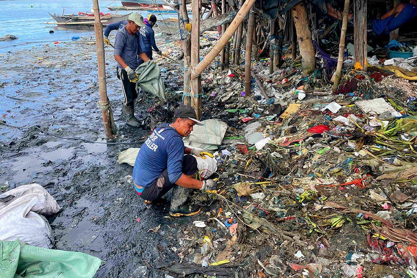 Study: Millions of plastic trash found in portions of Manila Bay | ABS-CBN
