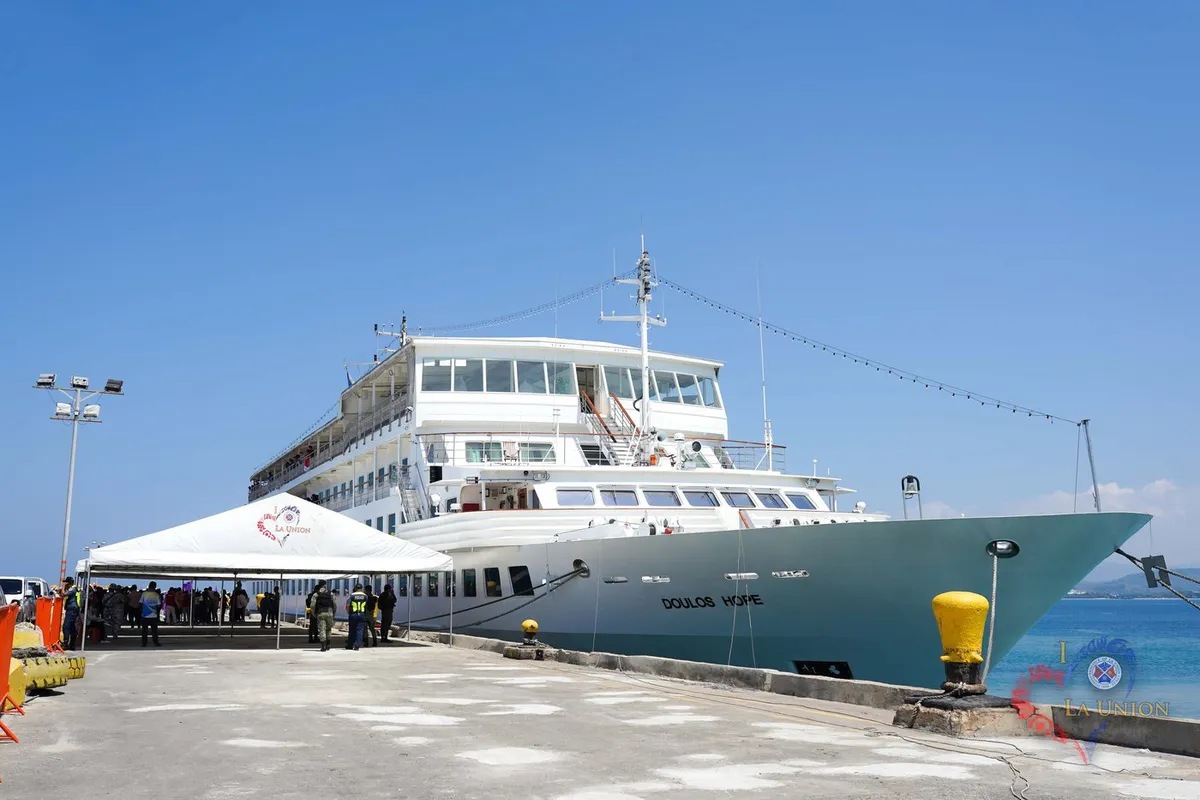 International floating book fair MV Doulos Hope is now in La Union ...