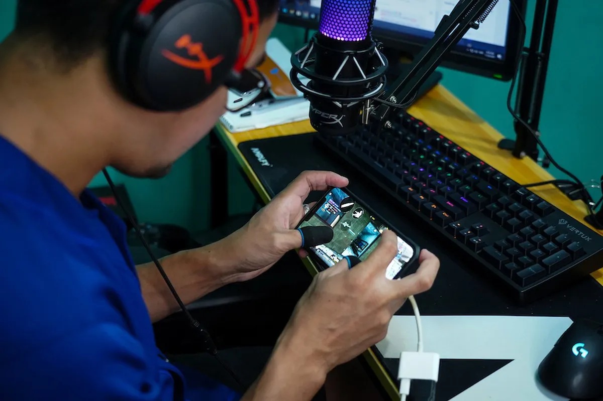 Globe Gamer Grounds to offer top-up services | ABS-CBN News